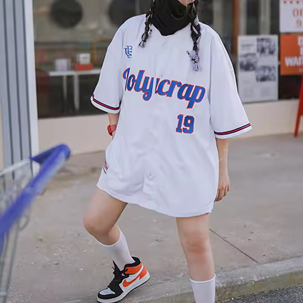 How To Wear An Oversized Baseball Jersey? - HEYYOUNG SPORTSWEAR
